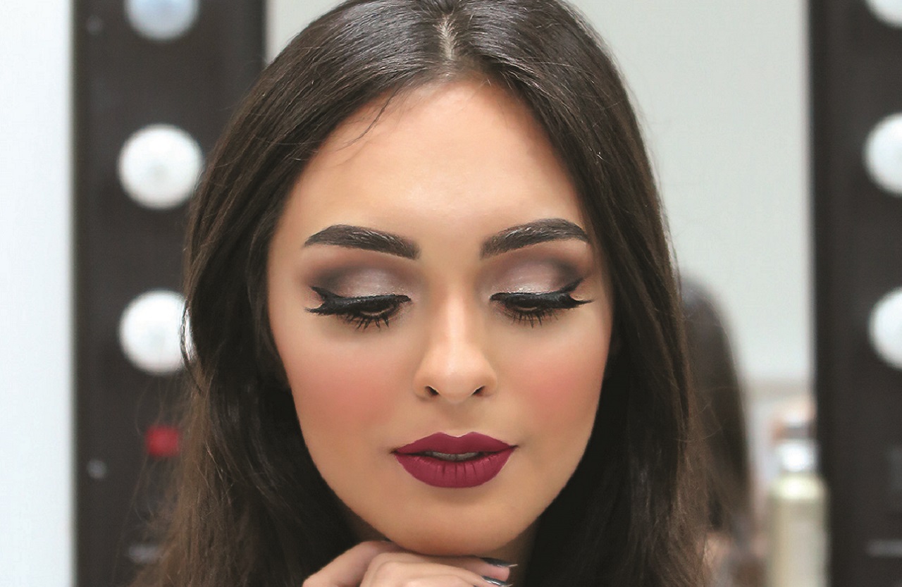 Makeup Trends: Are They Influenced by the Streets or the Runway?