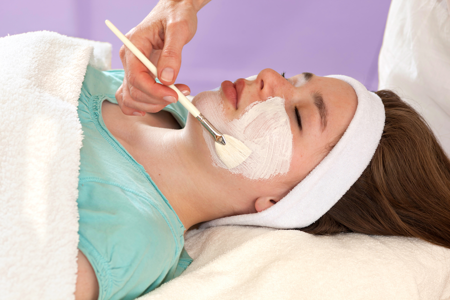 Home Facial – Easy Tips to Help You Look Your Best at Home