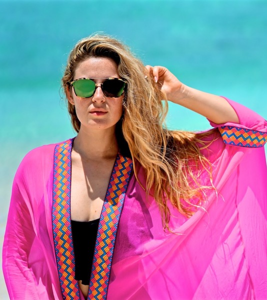 12 Chic Beach Outfits for Summer 2023